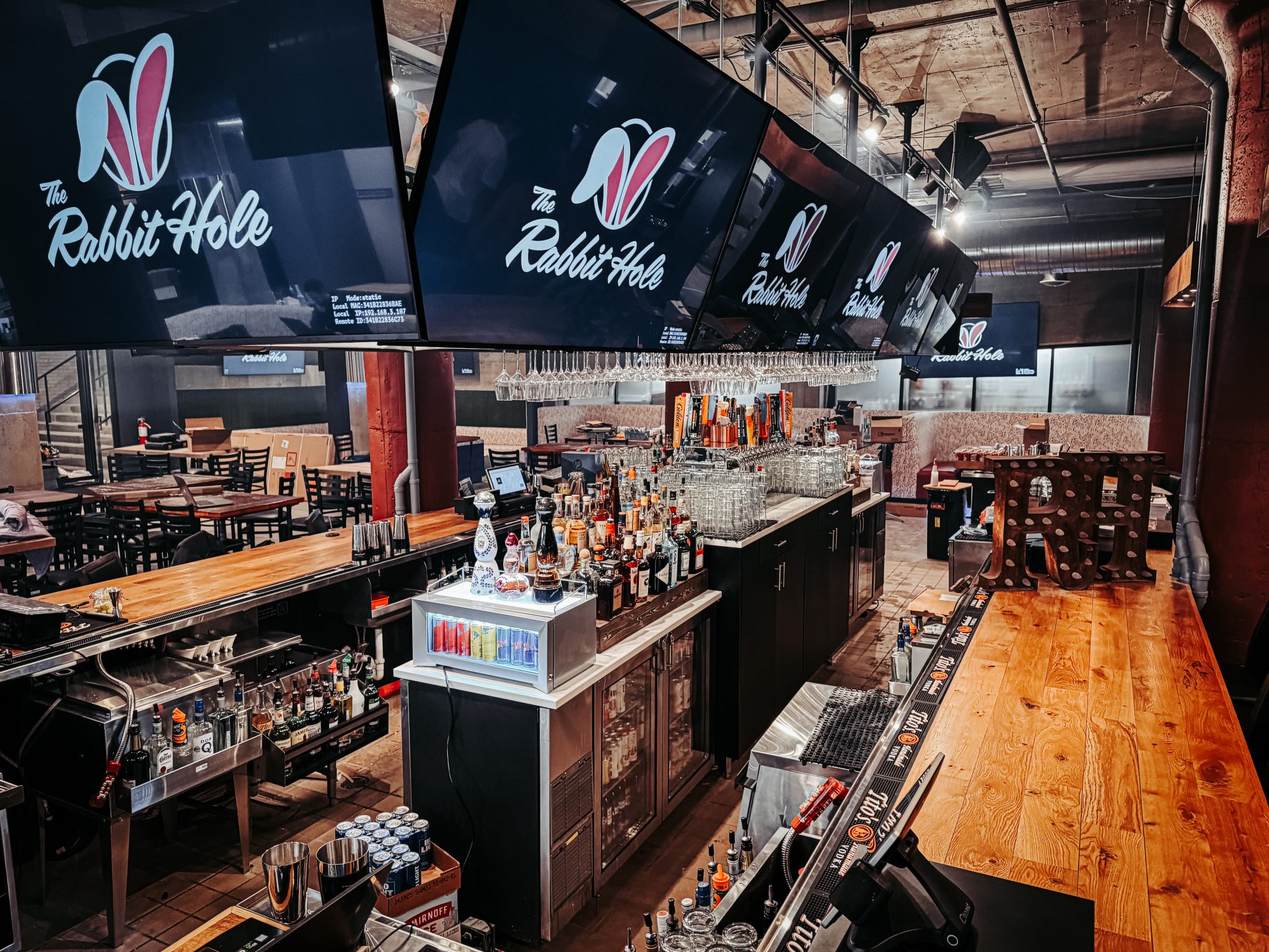The Rabbit Hole Opens in the North Loop Ahead of Super Bowl Sunday ...